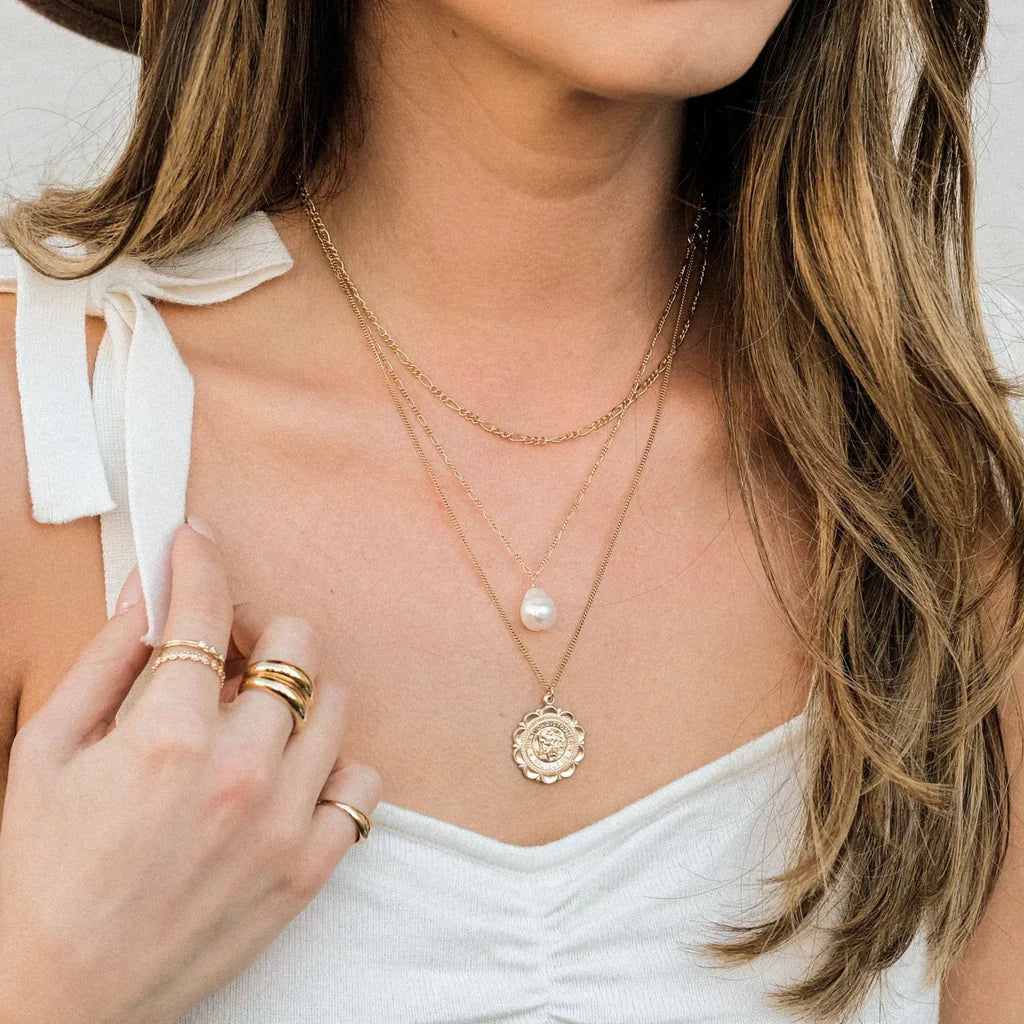 How to Layer Necklaces: A Complete Guide – Sunrise Bling Jewelry